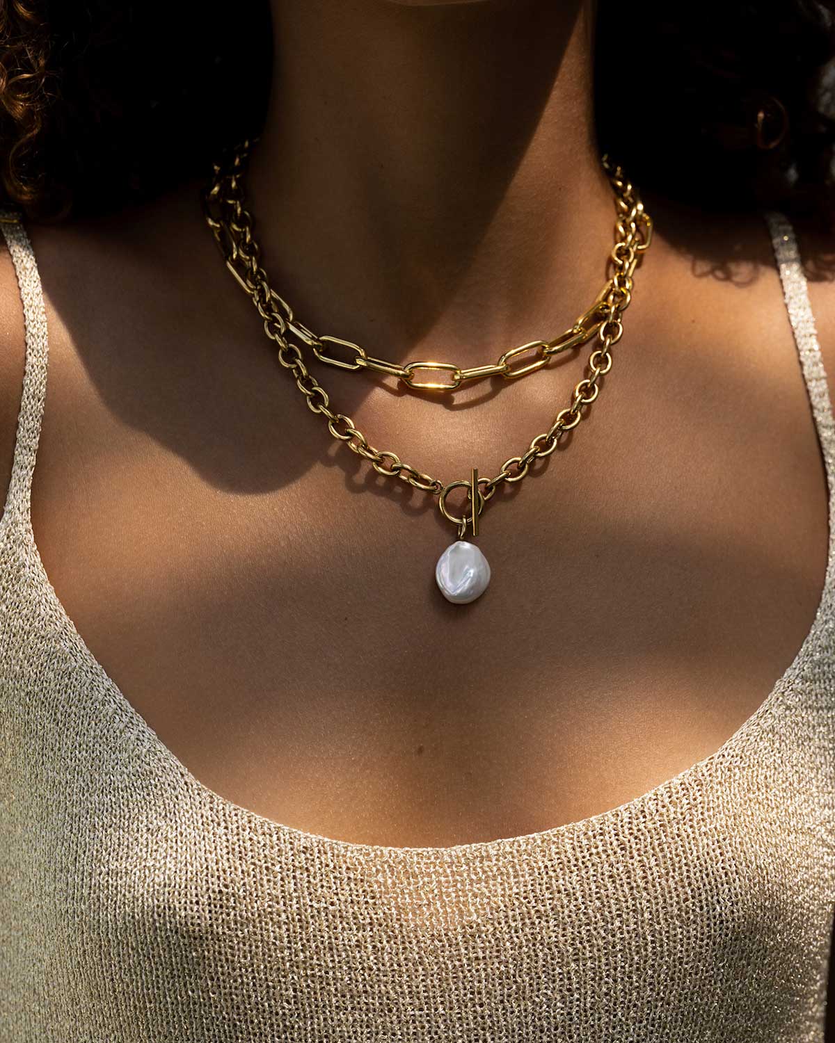 Thick pearl necklace store